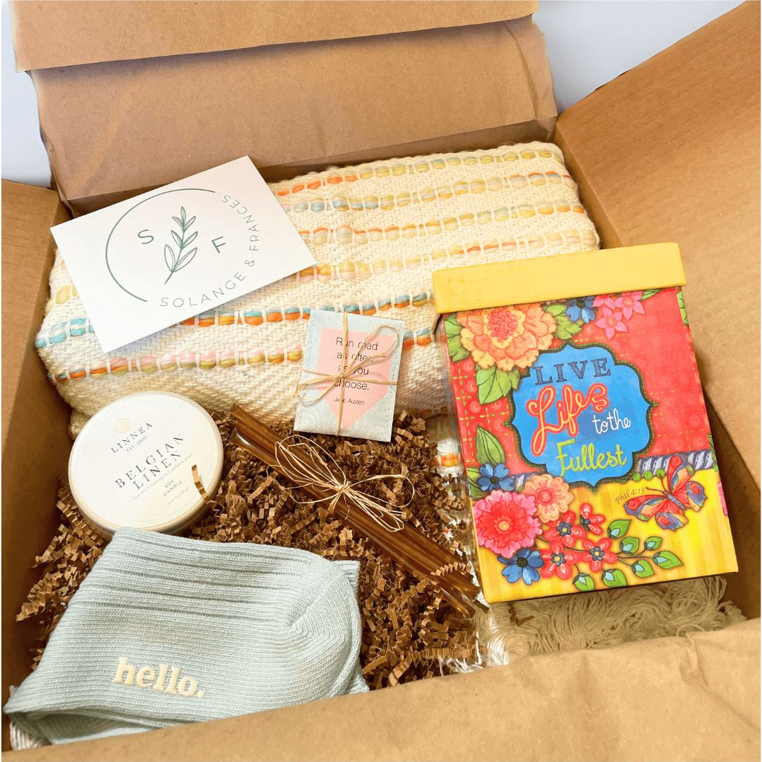 Cozy Throw Blanket Gift Box - Rainbow — Solange & Frances